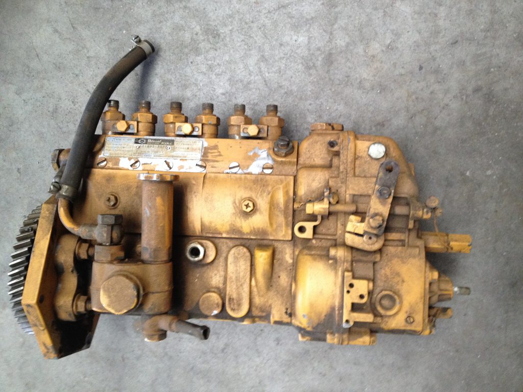 Komatsu 6D95L Injection Pump Diesel Kiki 946M582451 | Meppelink Machinery
